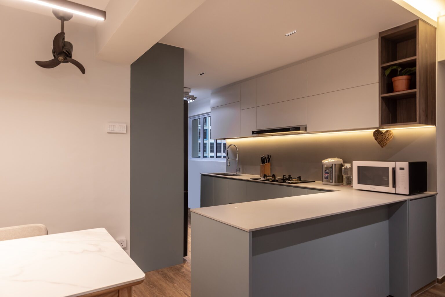 Create A Minimalist Muji HDB Kitchen Interior Design | Kitchenate